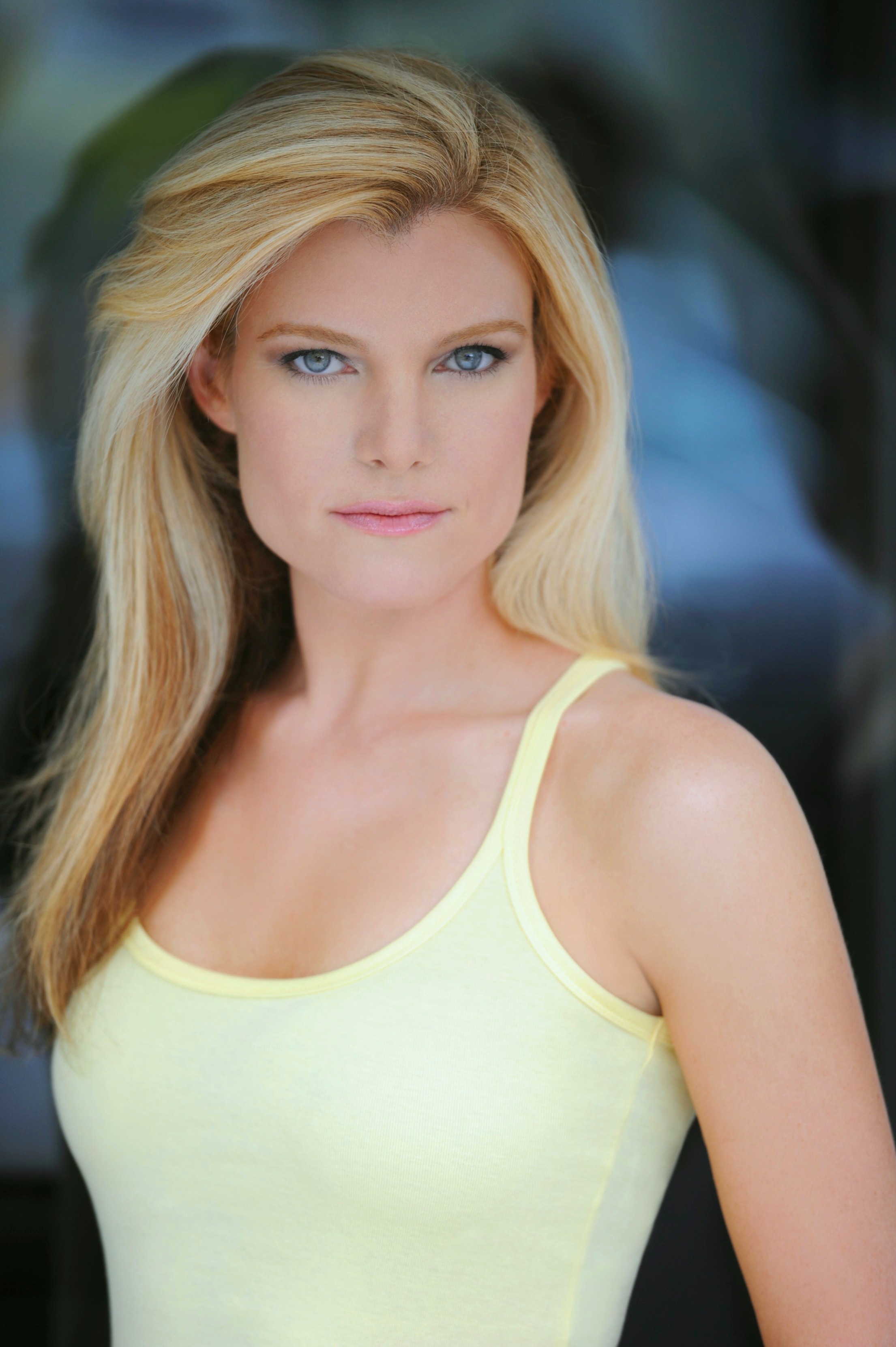 Models | Convention Model - Trade Show Talent